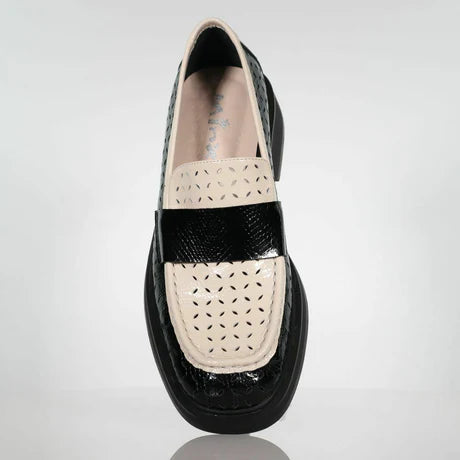 Calypso - Black Vanilla Perf (41) – Buckle & Bow